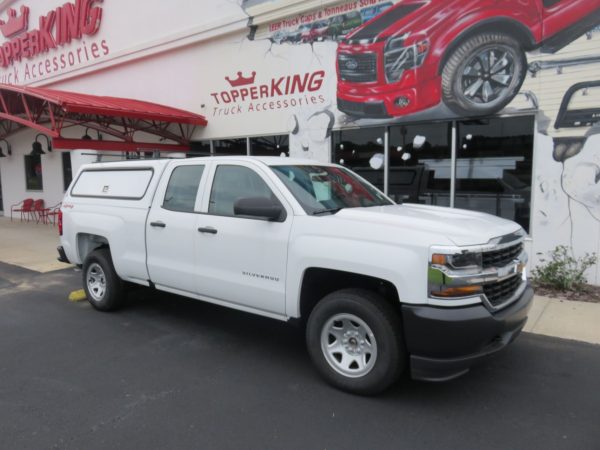 Chevy Silverado LEER 100RCC and Hitch - TopperKING : TopperKING ...