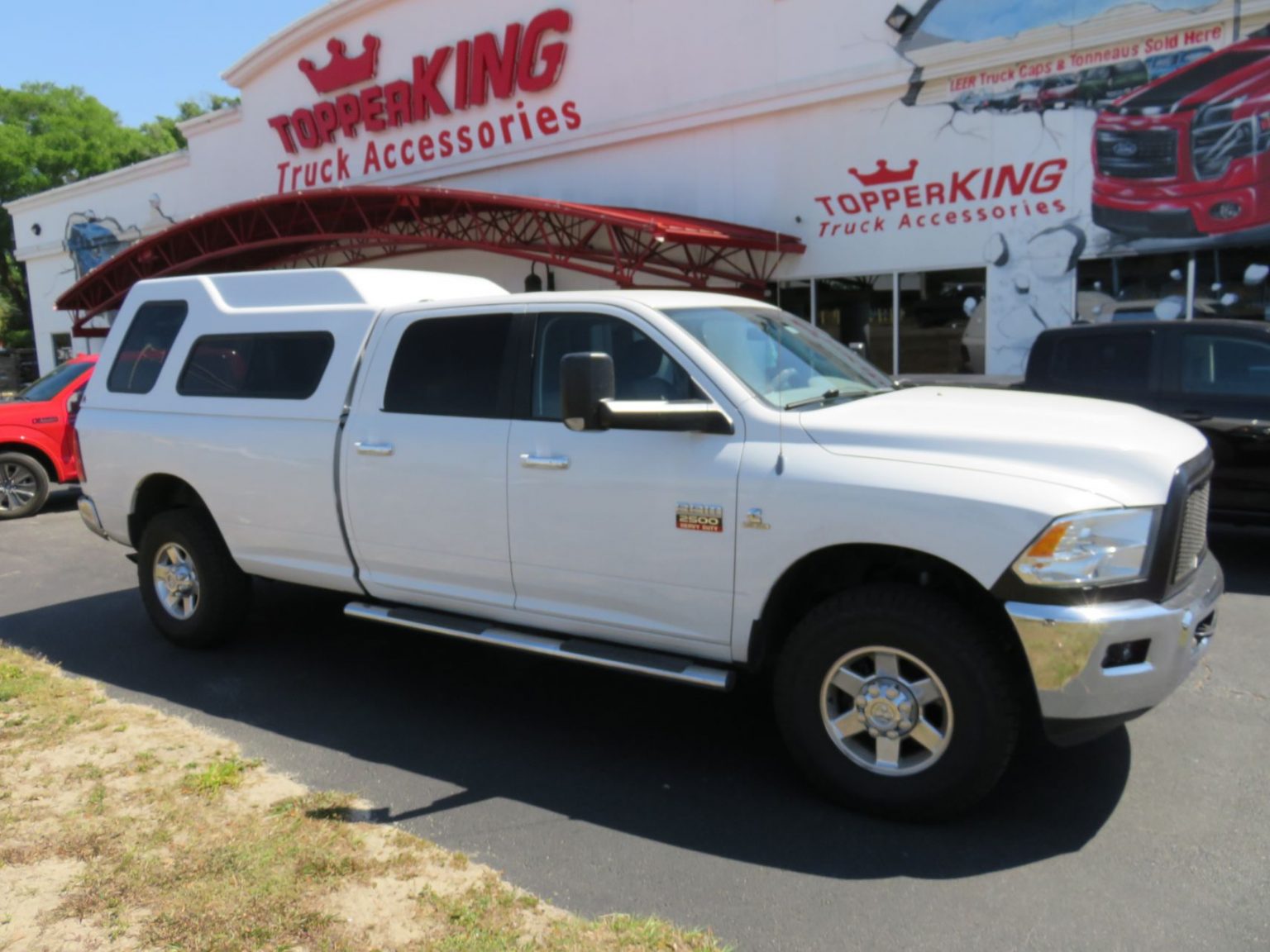2012 RAM LEER 122 with Windoor Side Access - TopperKING : TopperKING ...