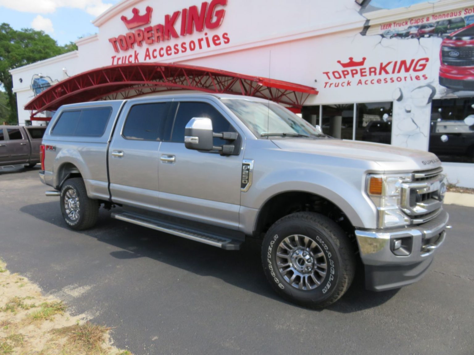 2021 Silver Ford F250 LEER 100XR - TopperKING : TopperKING | Providing ...