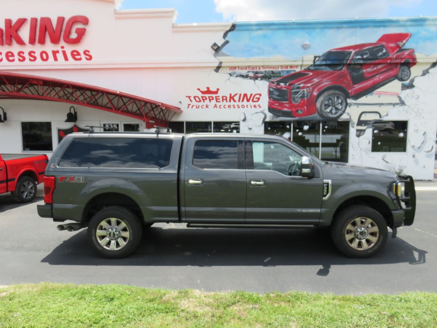 2020 Grey Ford F250 LEER 100XQ - TopperKING : TopperKING | Providing ...