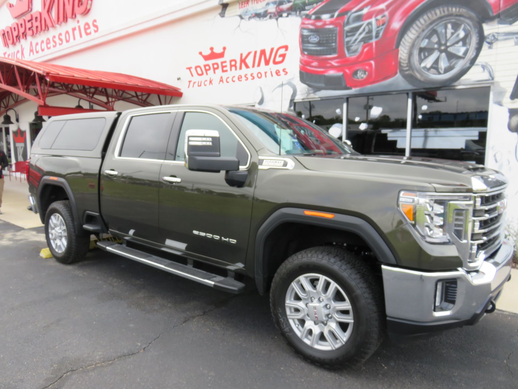 2020 Grey GMC Sierra 2500 LEER 100XL TopperKING TopperKING 2020 Grey GMC Sierra 2500 LEER 100XL TopperKING TopperKING