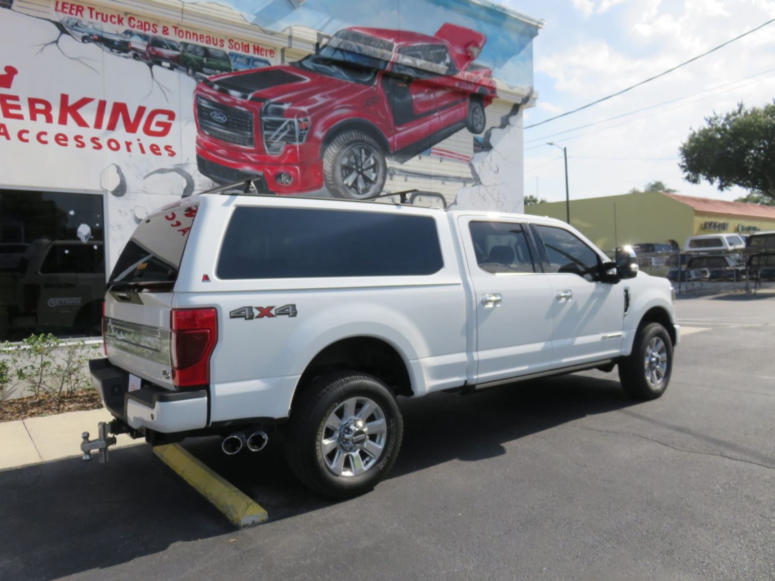 2022 white Ford F250 with LEER 100XQ - TopperKING : TopperKING ...